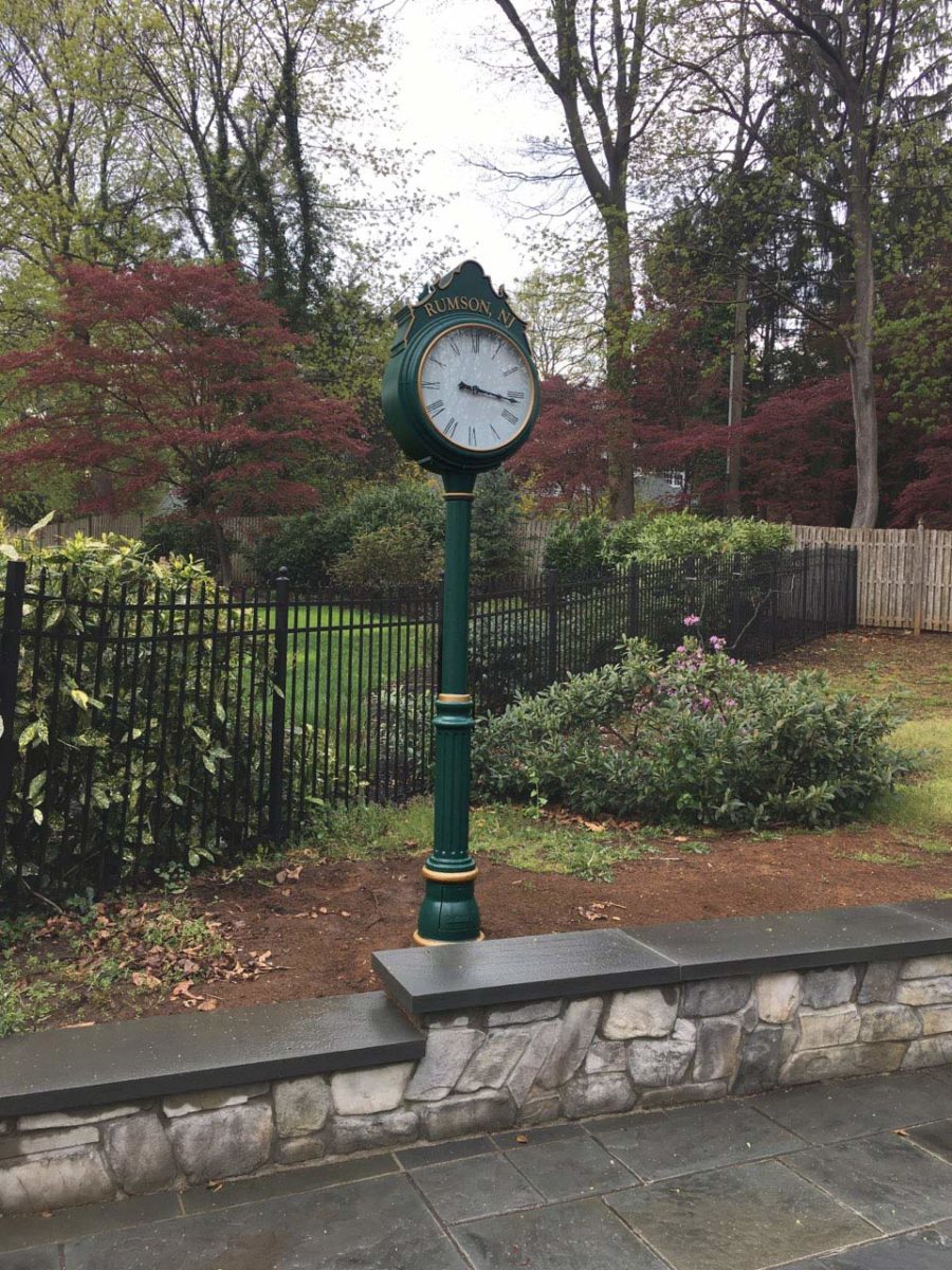 2 Dial Courtyard Post Clocks | Electric Time®