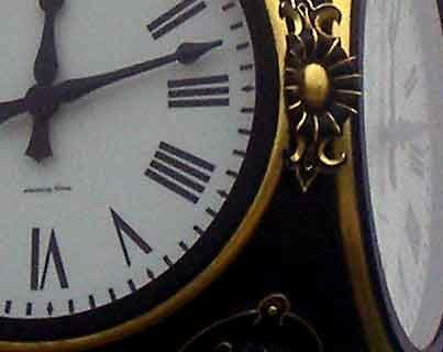 FAQ: Roman IIII vs. IV on Clock Dials